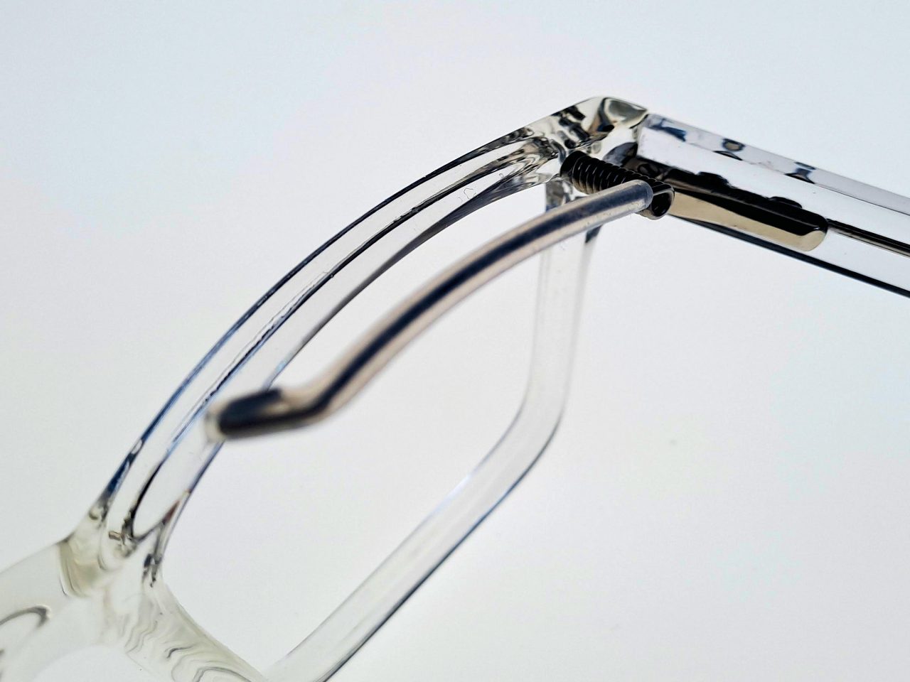 Ptosis Props | Spec-Care Services Ltd